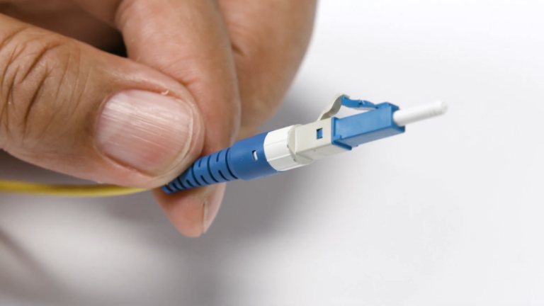 Q102-CA+ Core Alignment Fusion Splicer with NanoTune™